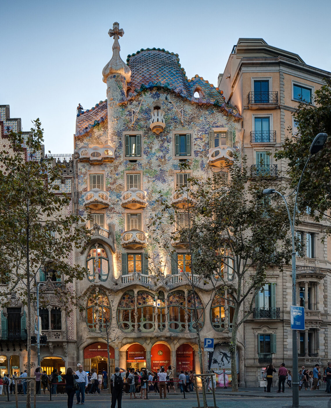 13 Iconic Artworks by Antoni Gaudí