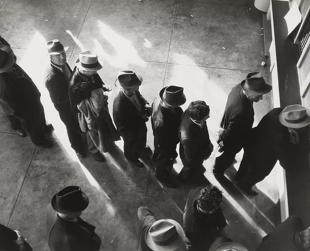 10 Famous Photos by Dorothea Lange