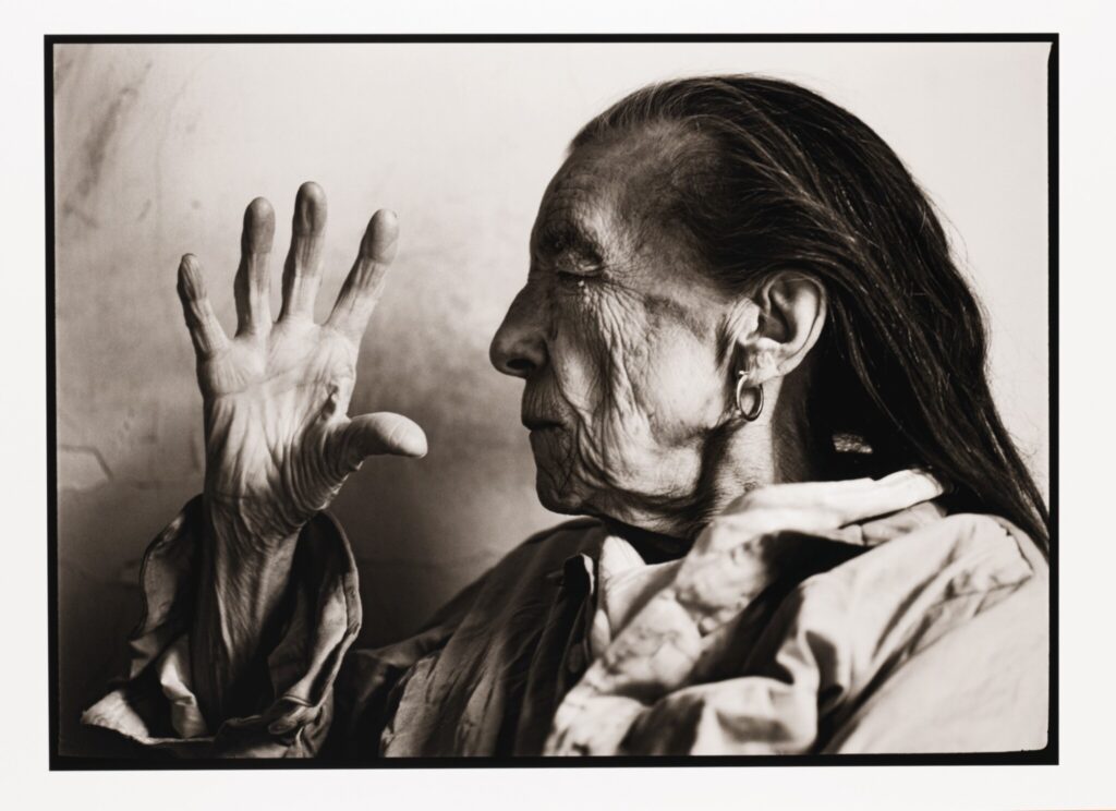 10 Famous Photos By Annie Leibovitz