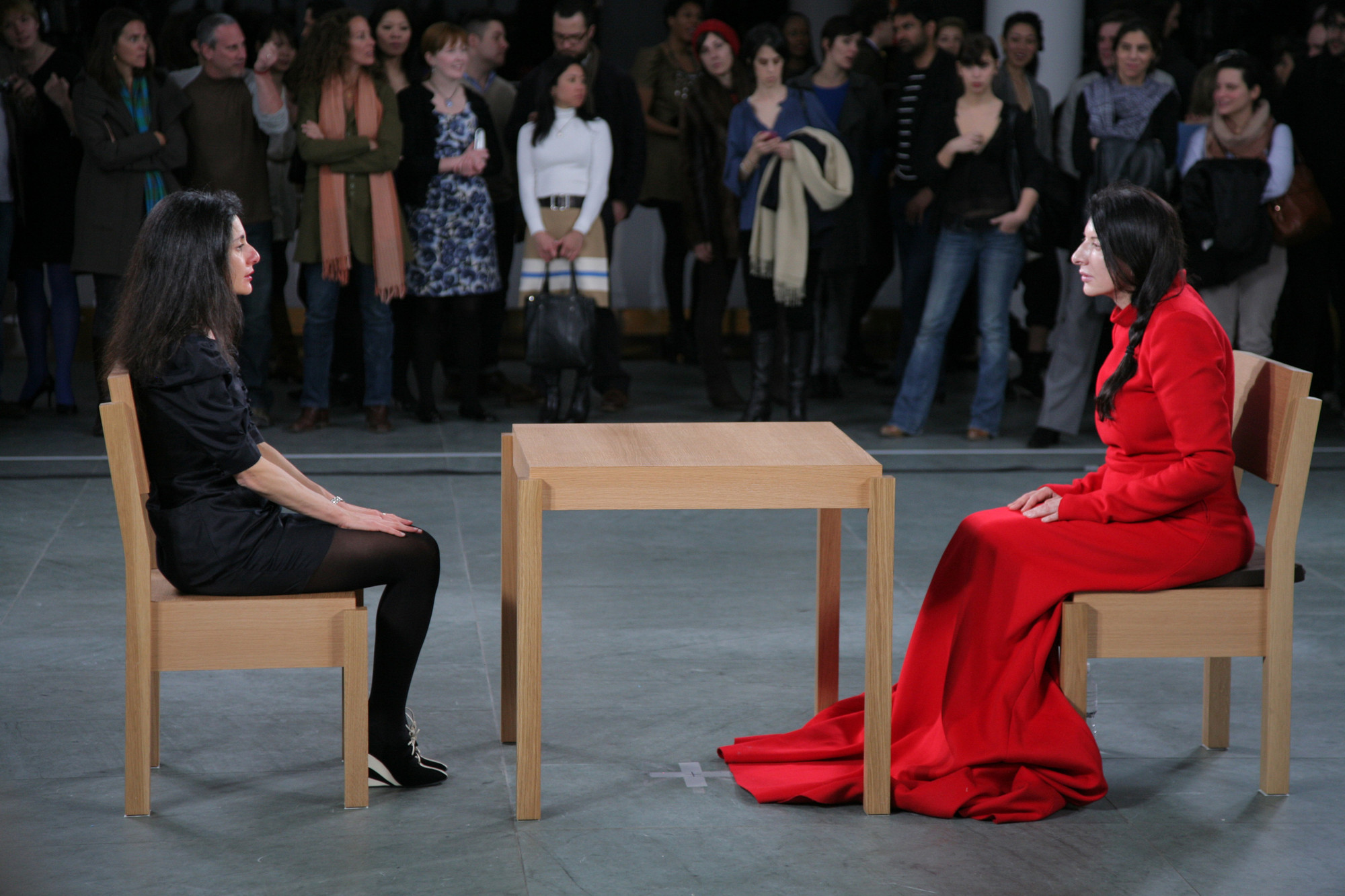 Explorer « L'Artiste est Présente » de Marina Abramovic