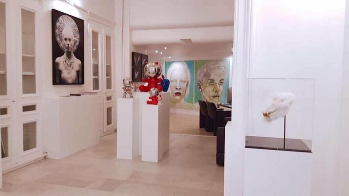 Brat: 화가, 조각가 프랑스 출신 - SINGULART