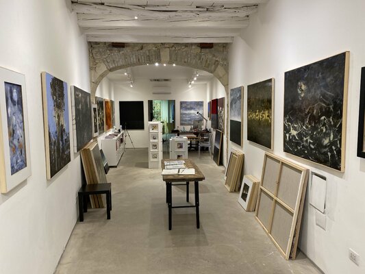 Mariano Chelo Artist: Paintings for sale - Singulart