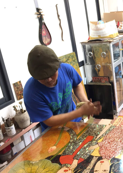 Nude with birds in red de Bui Trong Du (2023) : Peinture Laque sur Bois ...