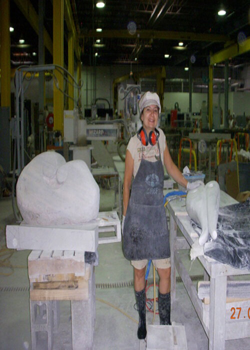 Pensive I de Alice Kiderman (2024): Escultura Mármol, Pan de oro ...