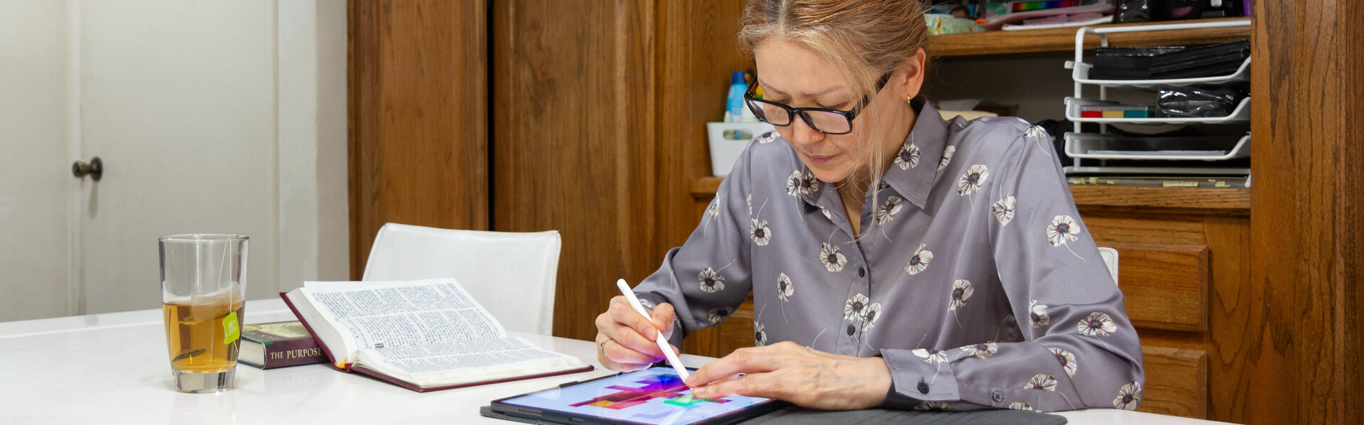 Jennifer Traub Artist: Paintings for sale - Singulart