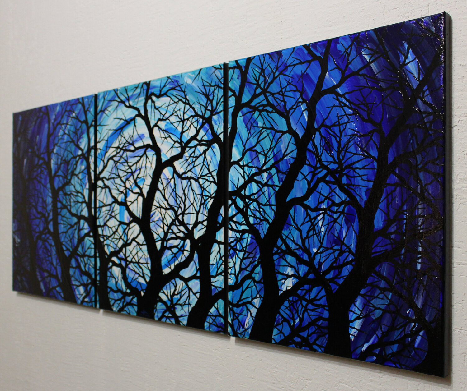 Triptyque silhouettes d’arbres de nuit by Jonathan Pradillon (2022 ...
