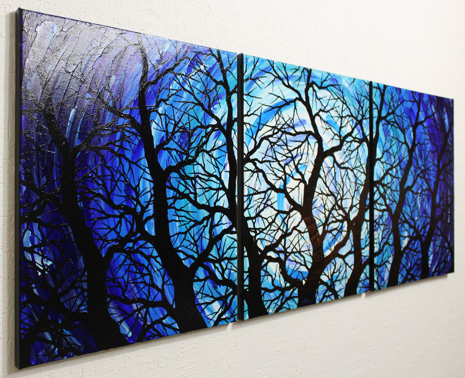 Triptyque silhouettes d’arbres de nuit by Jonathan Pradillon (2022 ...