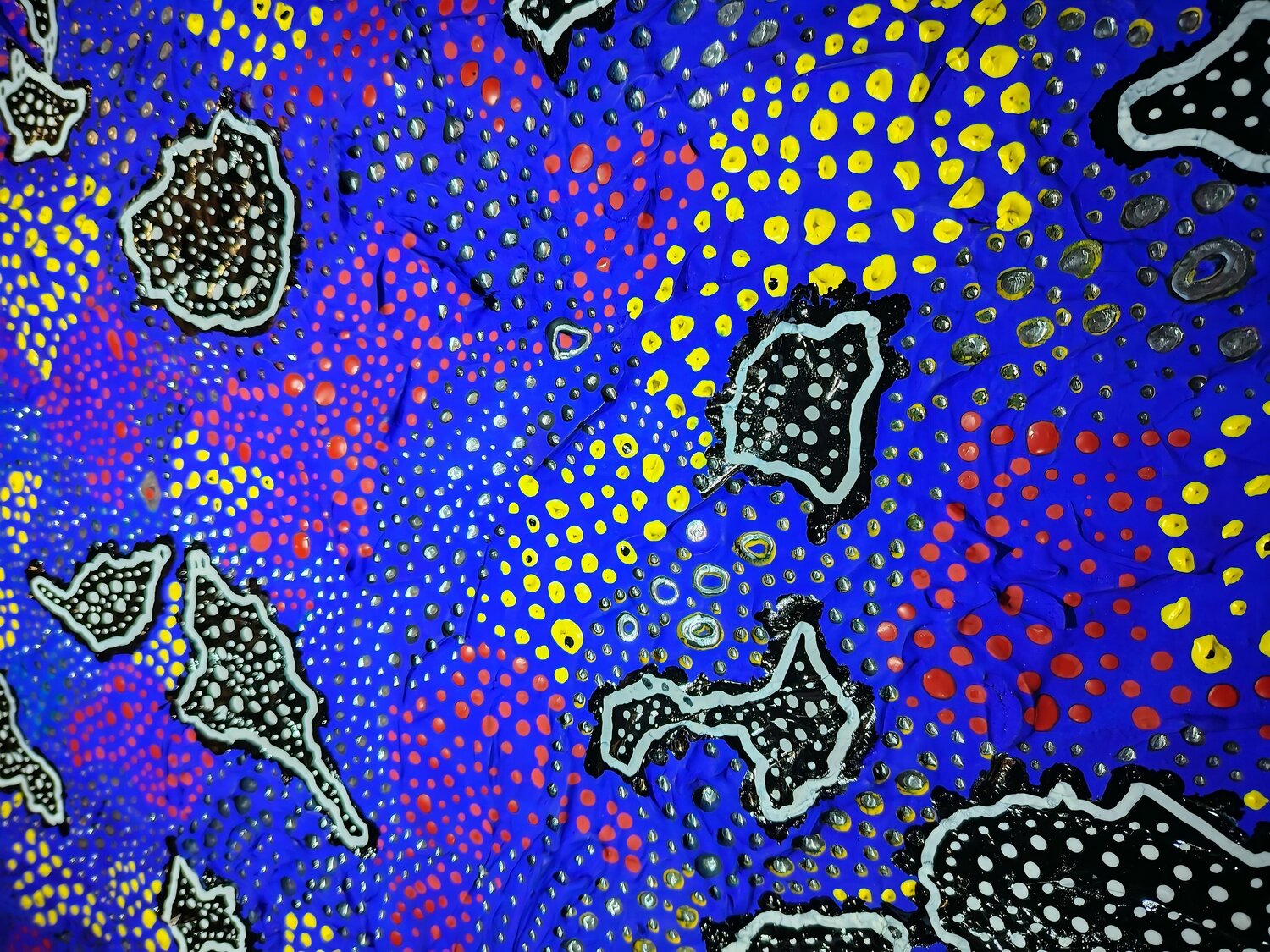 "Sally and Yayoi" von Pascal Nottin (2025): Malerei Acryl, Tiefdruck ...