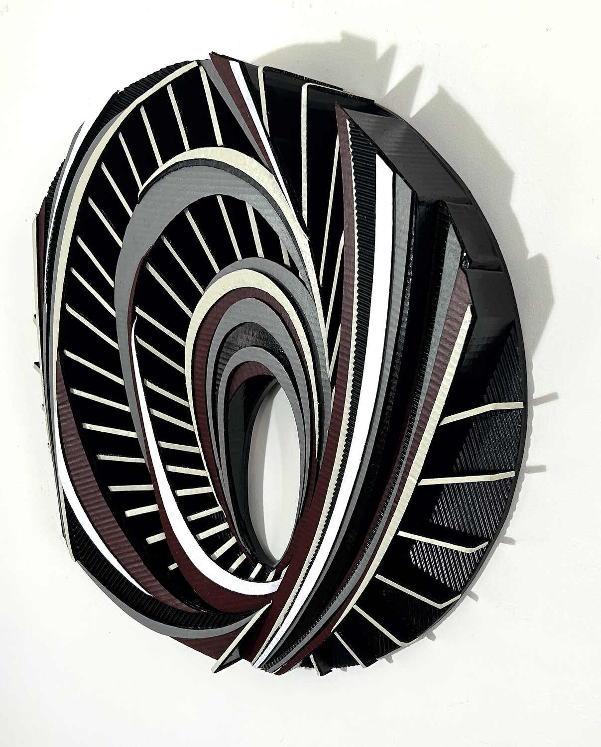 DREAM CATCHERS von Mark Wiesner (2023): Skulptur Holz, Karton - SINGULART