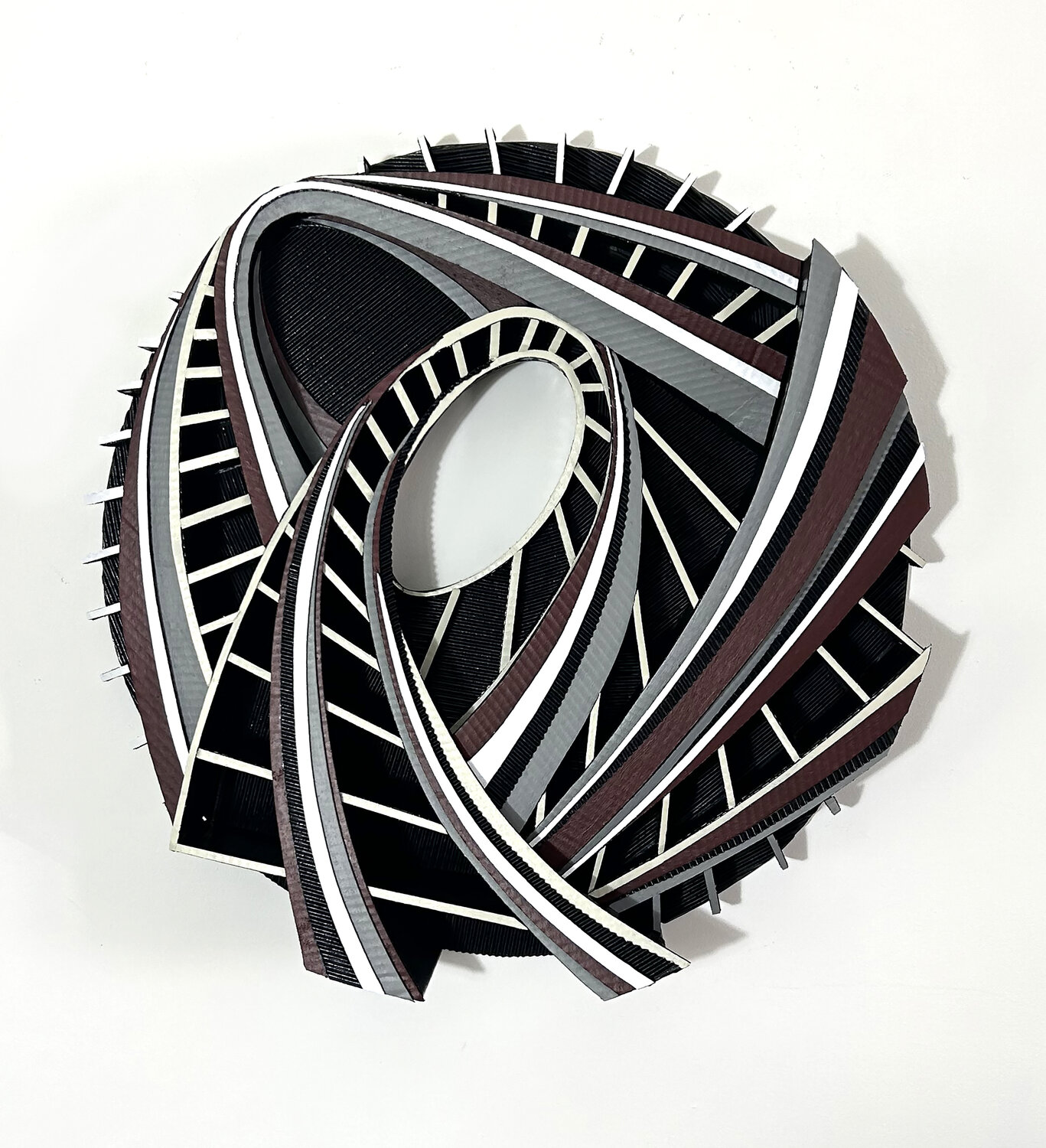 DREAM CATCHERS von Mark Wiesner (2023): Skulptur Holz, Karton - SINGULART