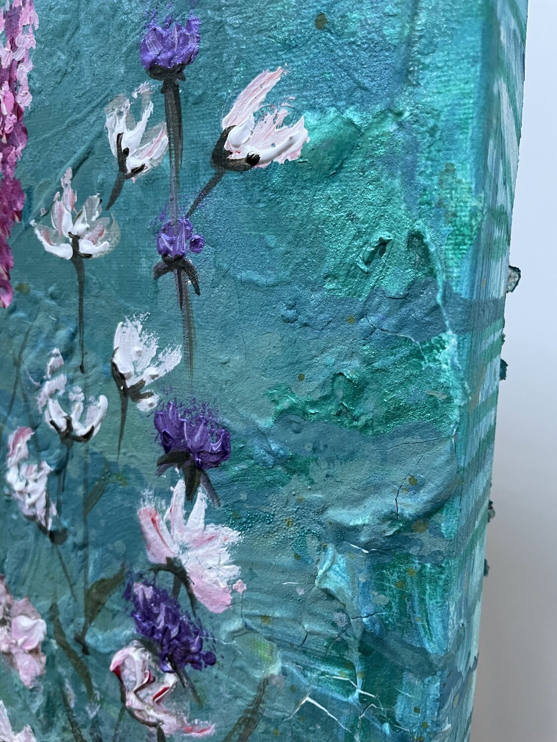 GARDEN OF HOPE von Ilona Hendriks (2023): Malerei Acryl, Kreide auf ...