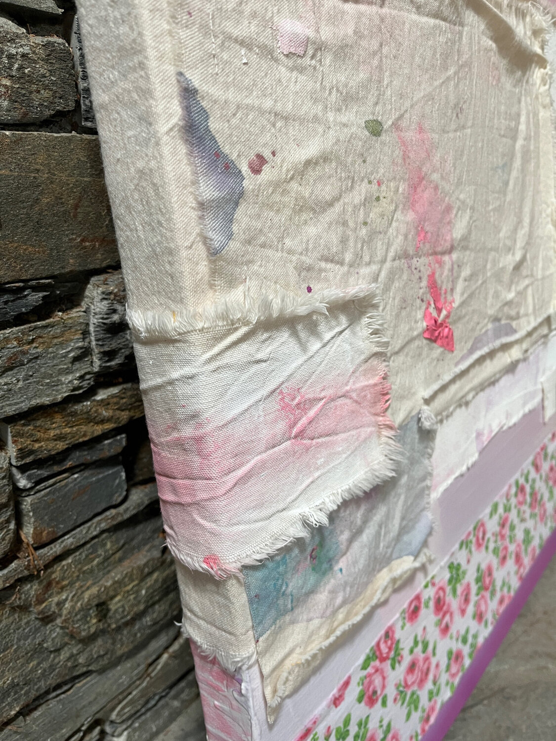 embers in the dark can look just like shooting stars de Kimberley Bruce ...