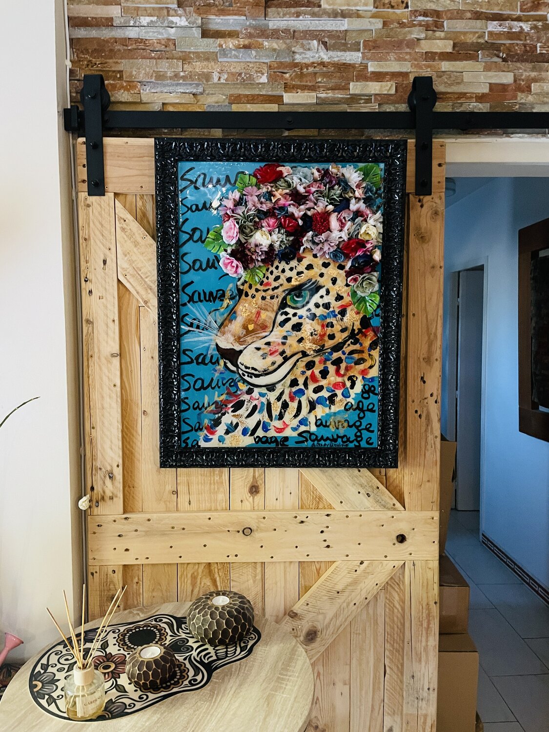 TIGRESSE tableau 3d résine epoxy et fleurs cadre noir baroque von FRANY ...