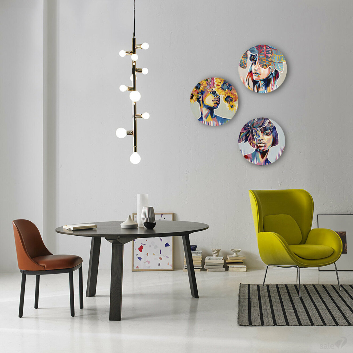 INIMITABLE WOMAN– Triptych wall art, small round canvas, female ...