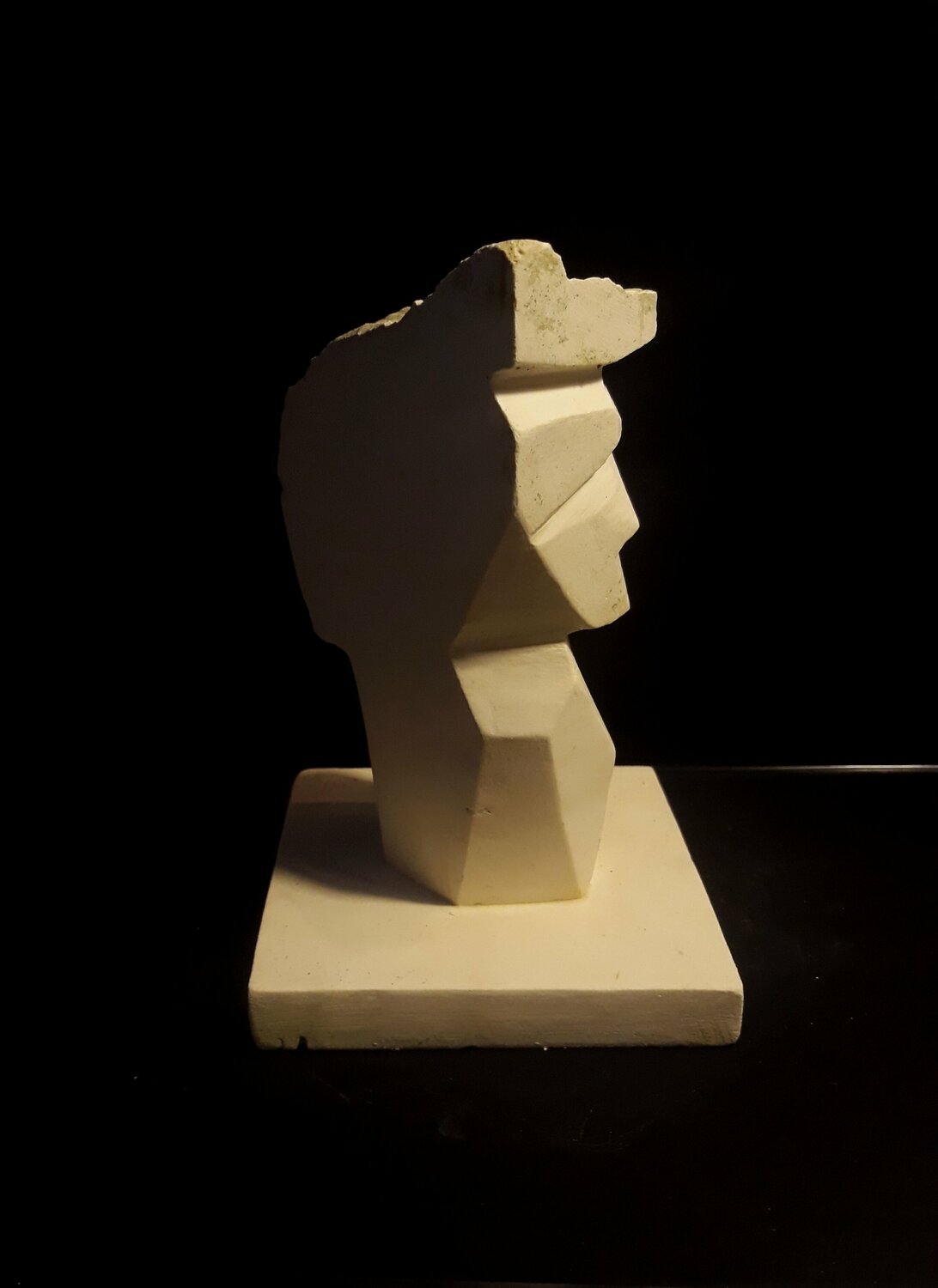Autoritratto cubista by Angelo Lotti (2019) : Sculpture Stone - SINGULART