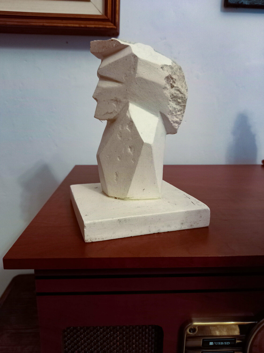Autoritratto cubista by Angelo Lotti (2019) : Sculpture Stone - SINGULART