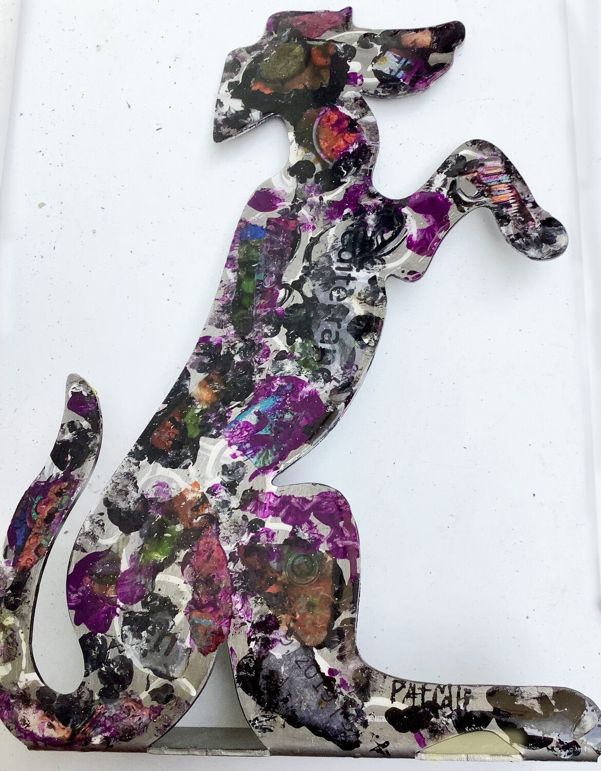 FAMILY PATTI DOGS von PAT Moli (2022): Skulptur Acryl, Harz - SINGULART