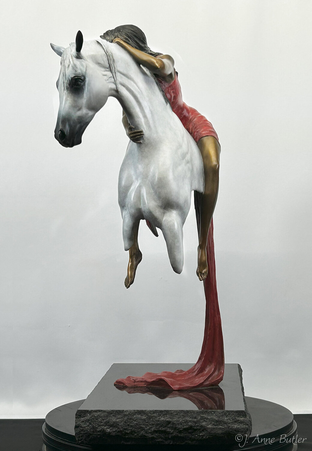 Harmony by J. Anne Butler (2022) : Sculpture Bronze, Marble - SINGULART