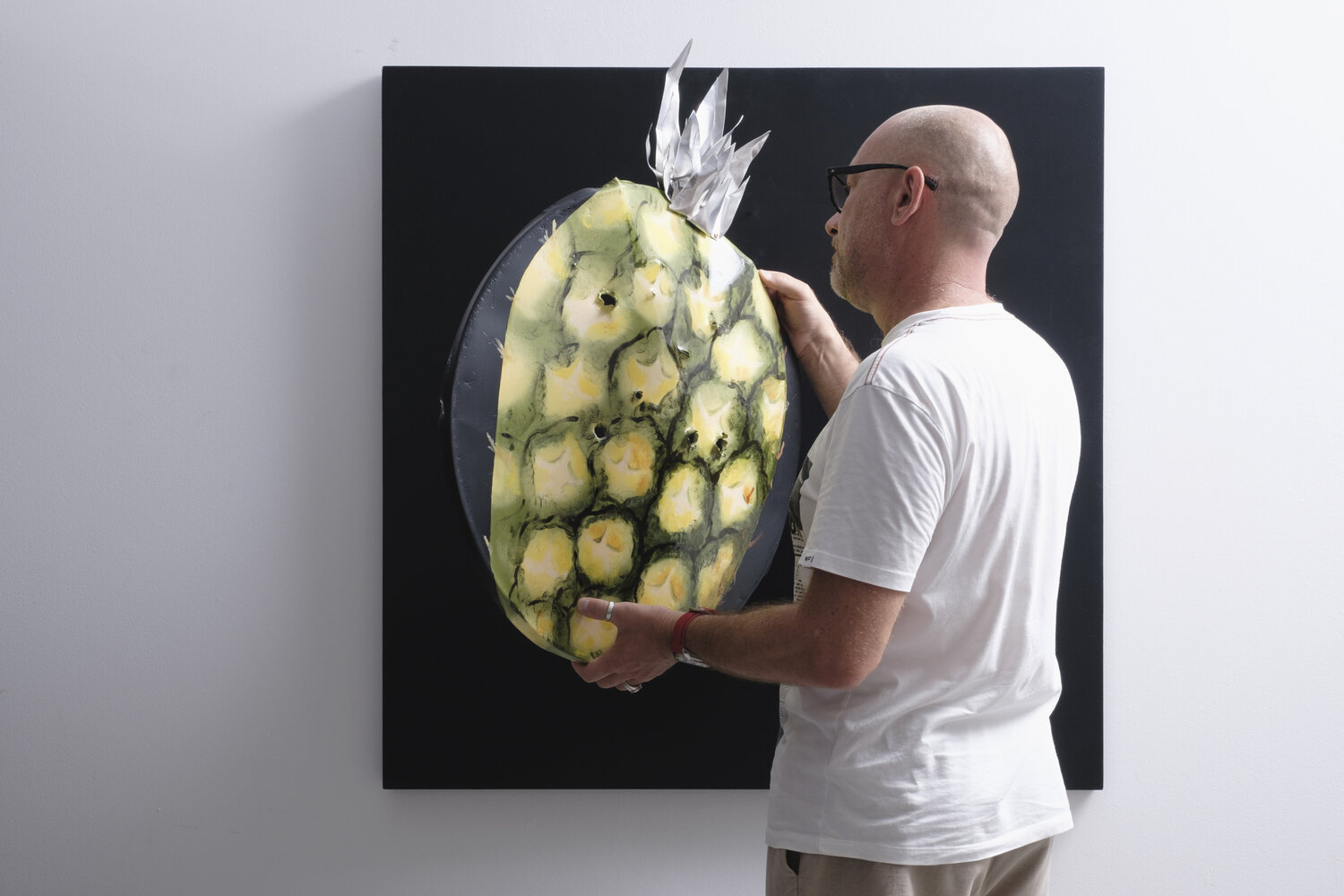 Giant Ananas by Maurizio Sergiusti (2021) : Other Media Spray Paint on ...