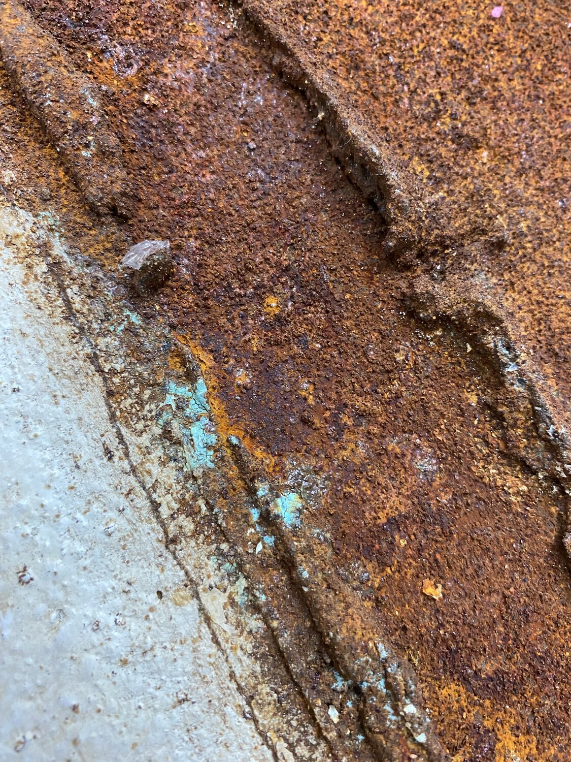 O.T. - Weiß / Rost Strukturen - Mehrschichtigen Aufbau mit ...