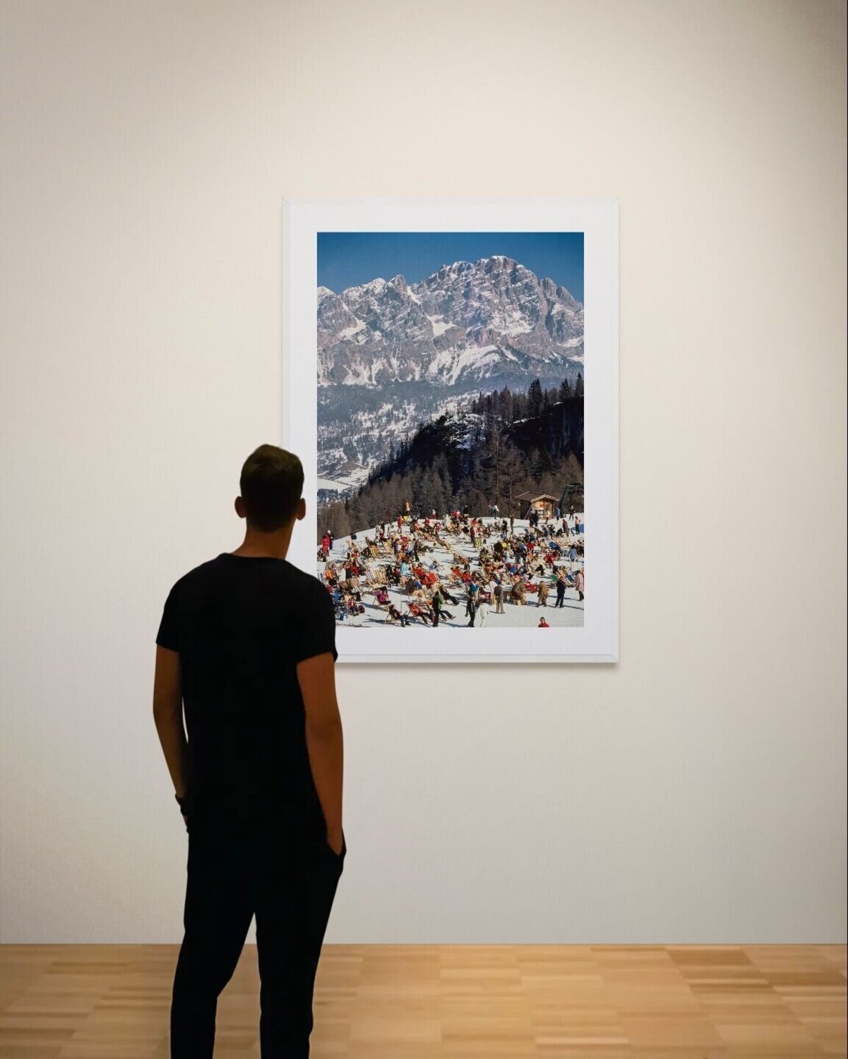 Skiers Relaxing at Cortina d'Ampezzo, 1982 (Unseen) by Slim Aarons ...