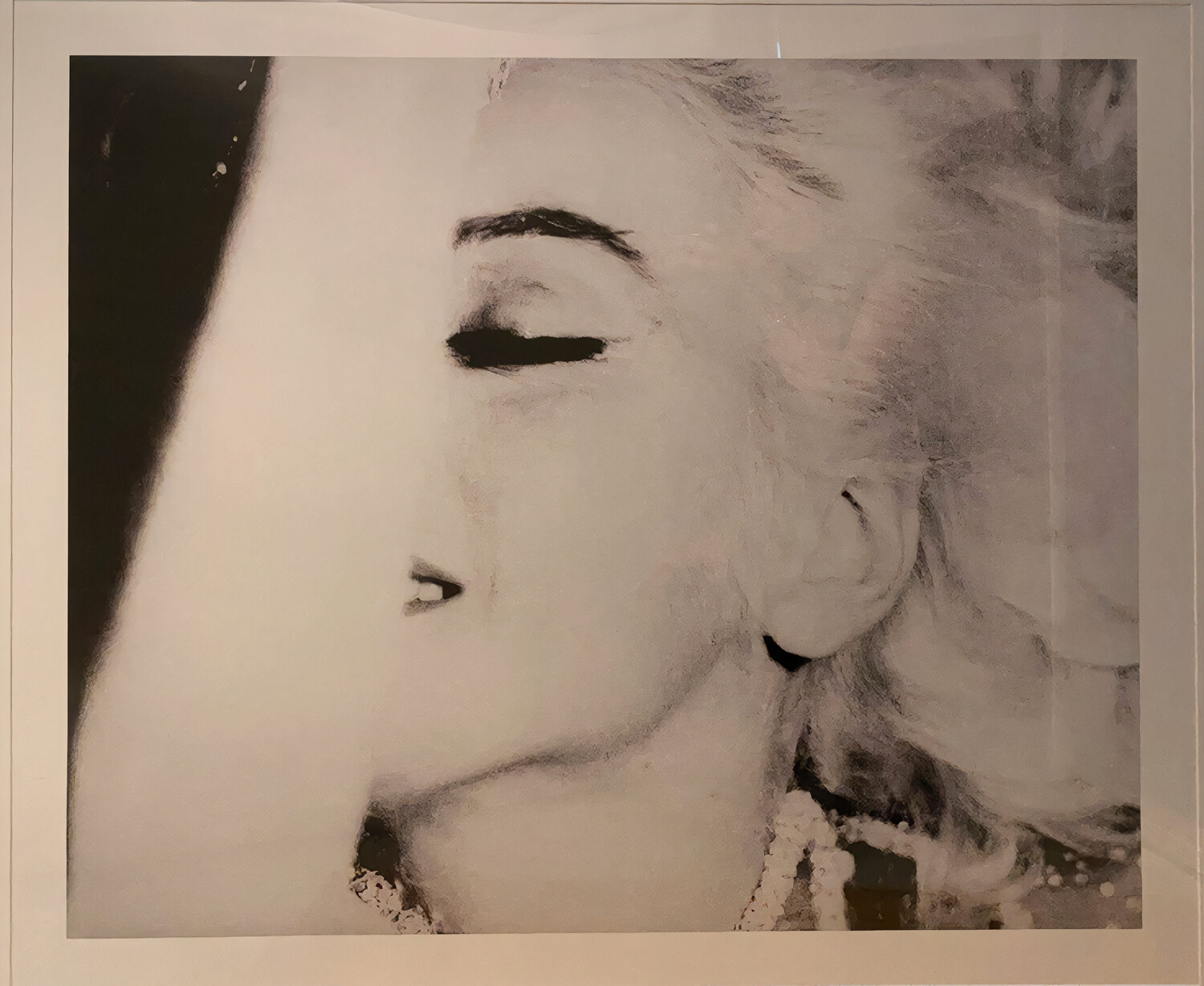 Marilyn Monroe, Sparkle Arm Up The Last Sitting® Bel Air, 1962 by Bert ...