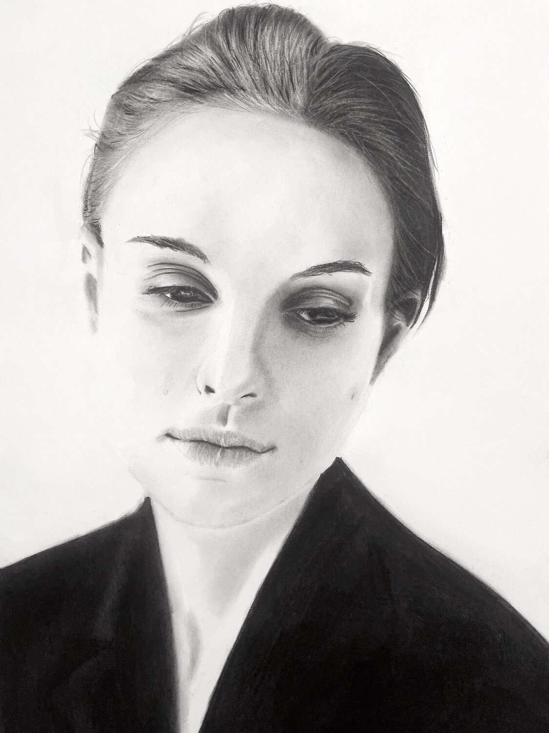 Natalie von Denny Stoekenbroek (2023): Zeichnungen Kohle auf Papier ...