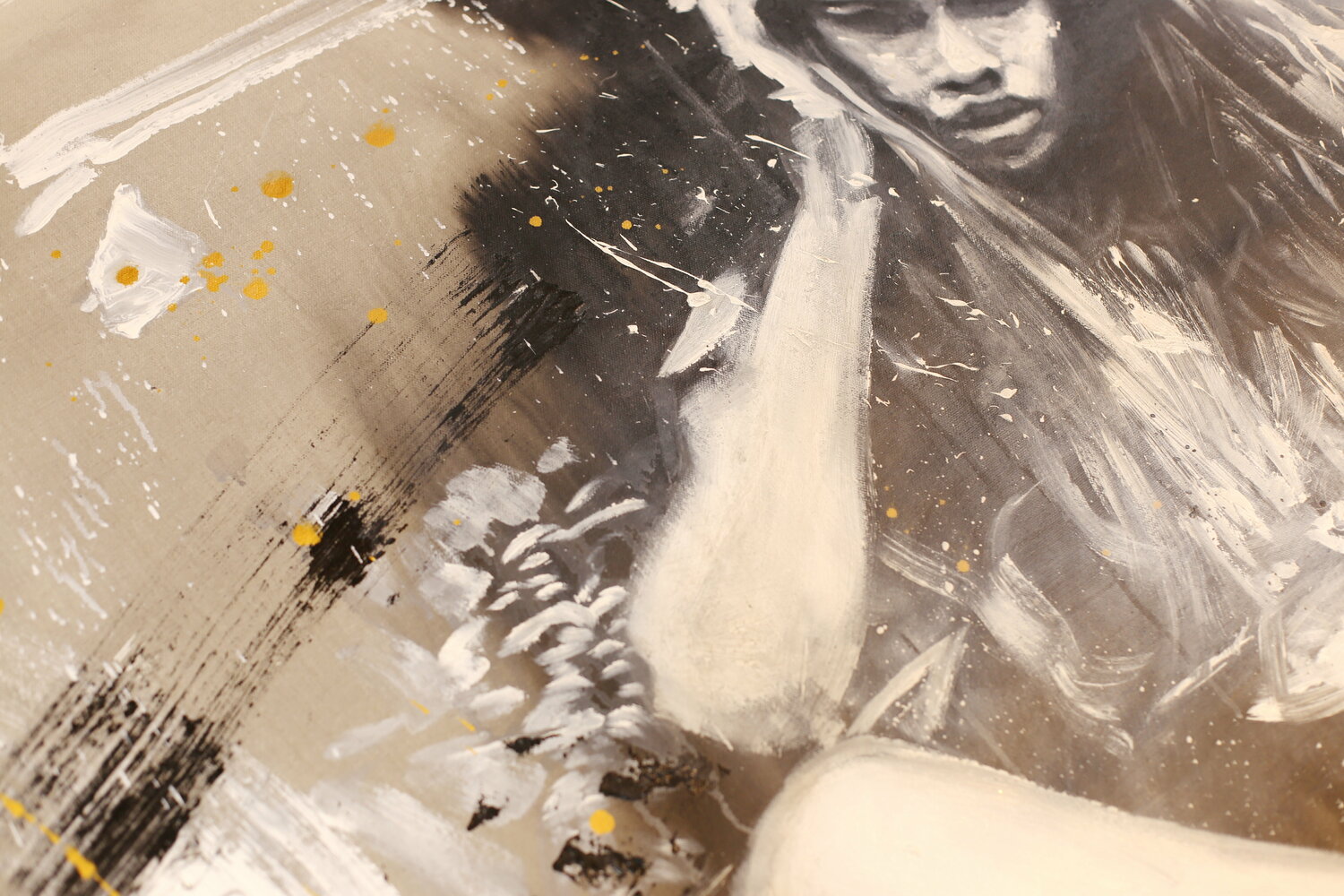 Hailey Clauson x Urban Outfitters x Jason Lee Parry’s $28 Millions ...