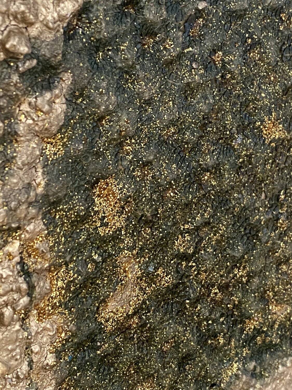 Gold and C. di Tina Mallia (2004): Pittura a Acrilico, Doratura su Tela ...