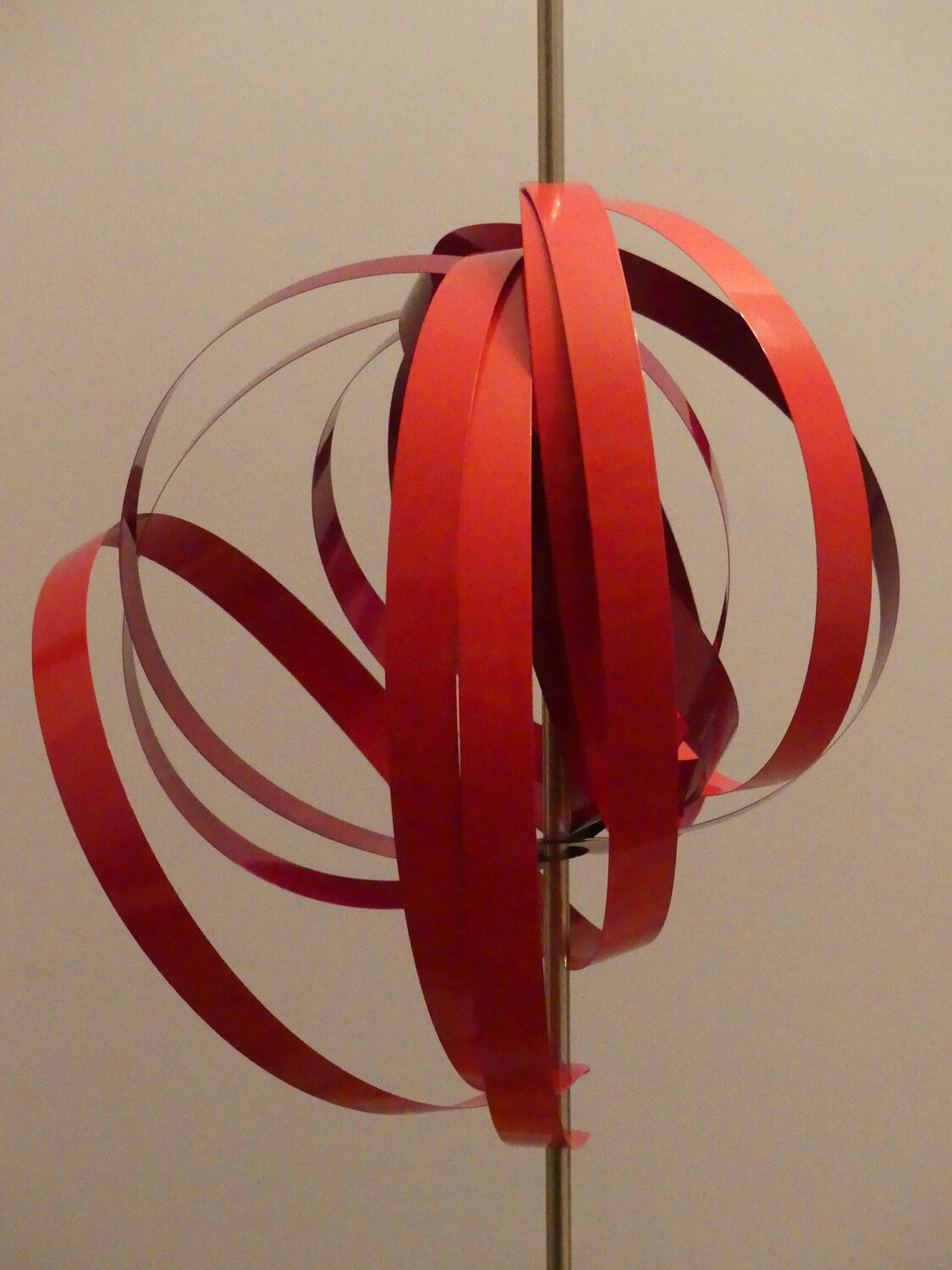 Trois Lames Rouges jouent avec trois Violettes. sm 787 by Jean Paul ...