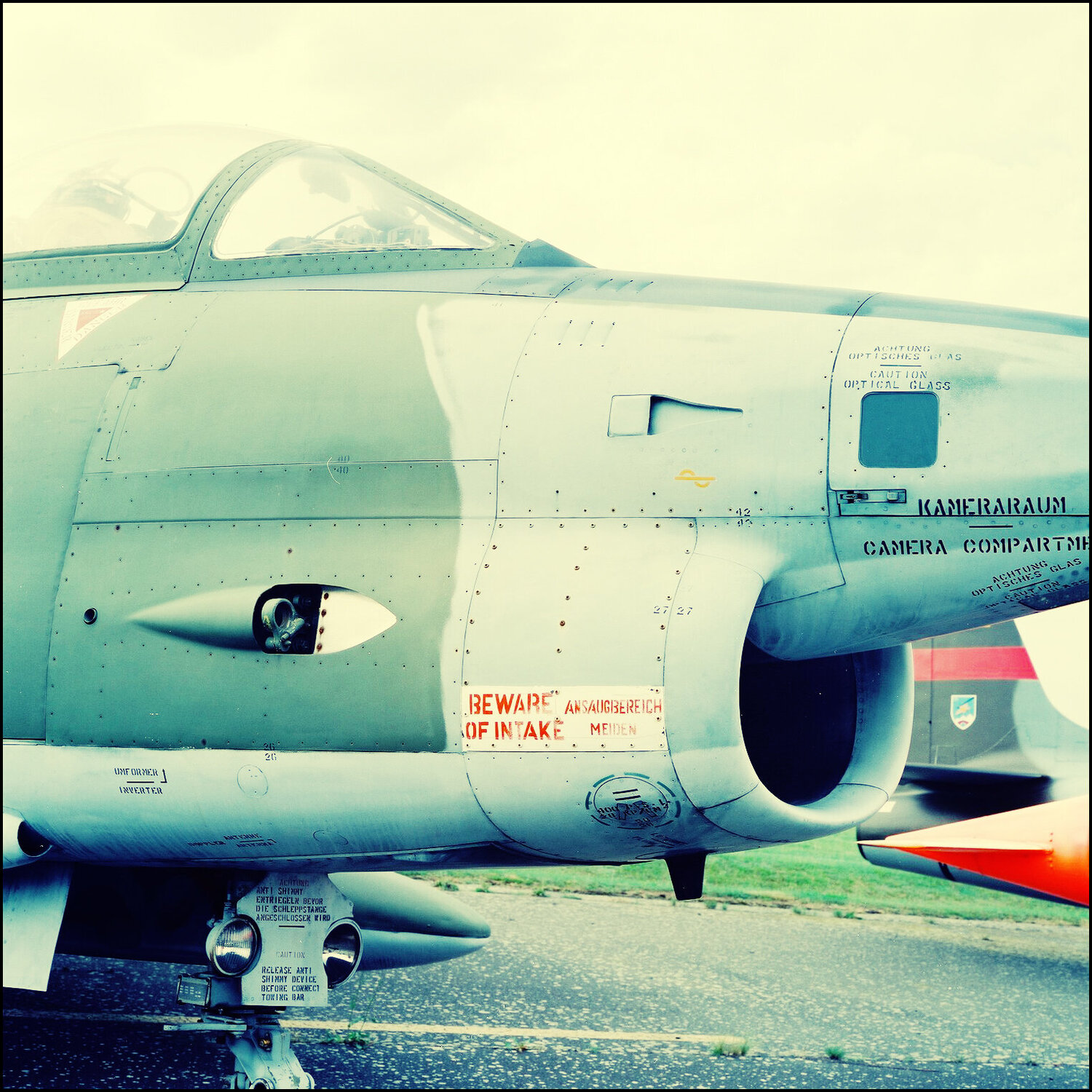 Beware of Intake de Stefan Neubauer (2012) : Photographie Argentique ...