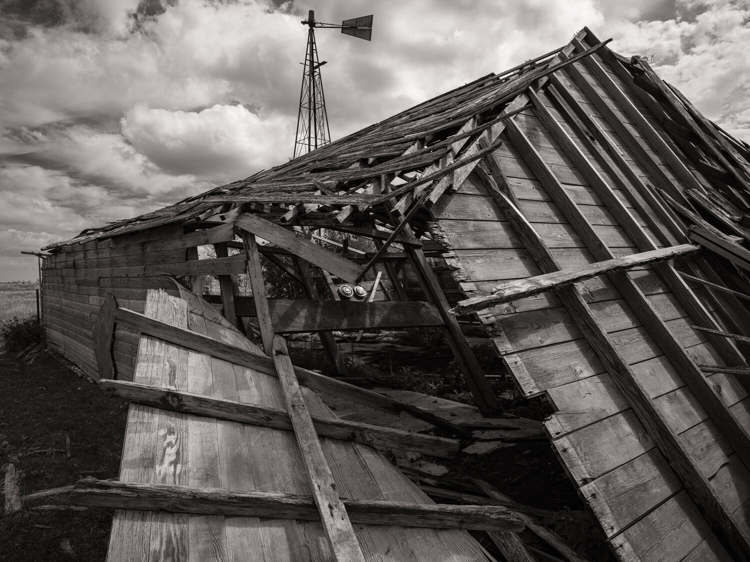 Hubcaps by Justin Black (2022) : Photography Digital on Paper - Singulart