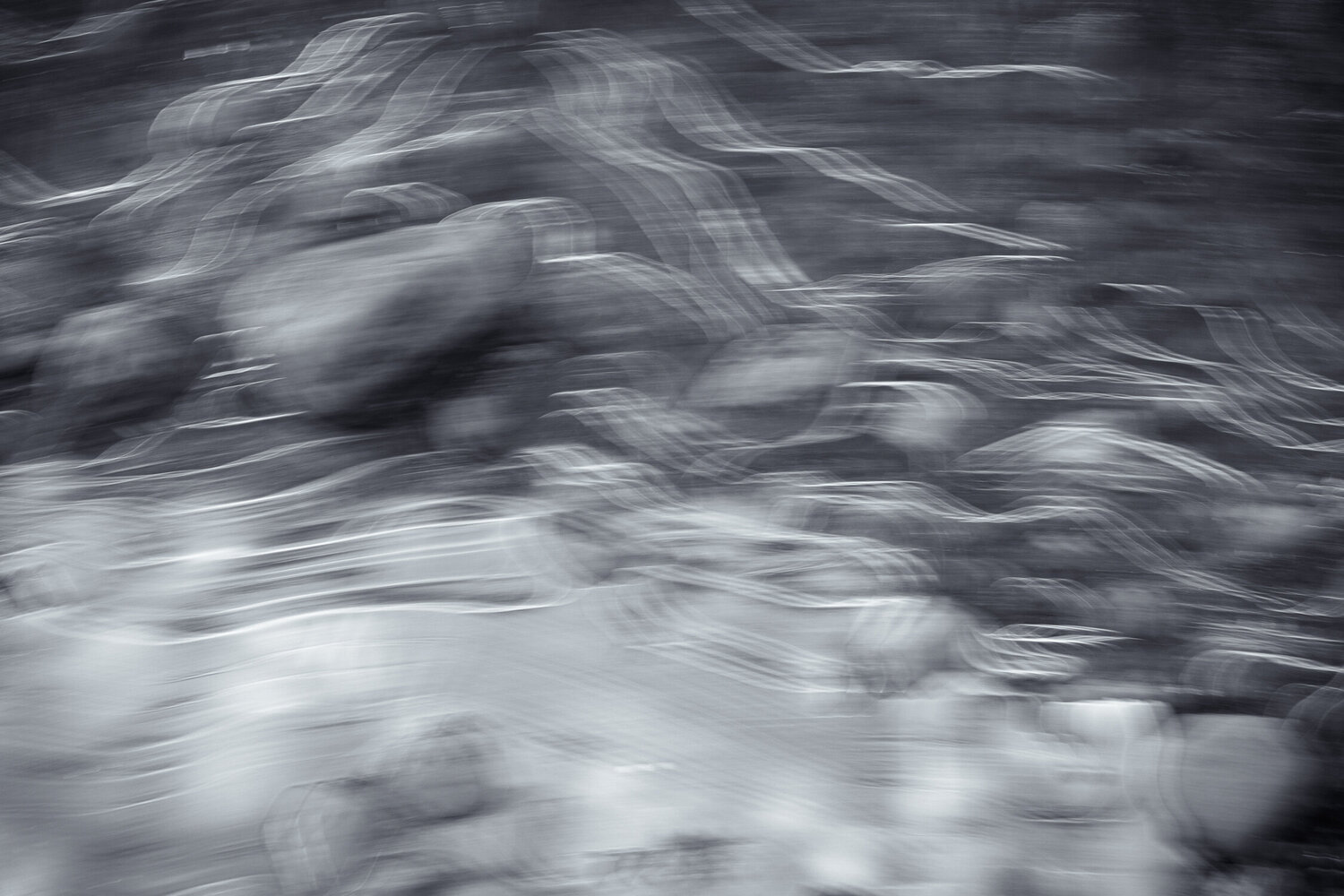 Off Balance de Jonathan Edmund James (2025) : Photographie Digital sur ...