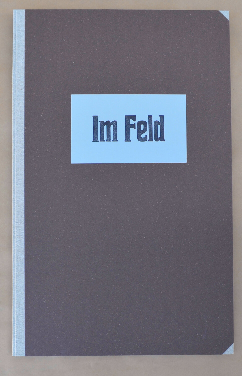 Im Feld von Arsentij Pawlow (2018): Druck Flachdruck auf Papier - Singulart