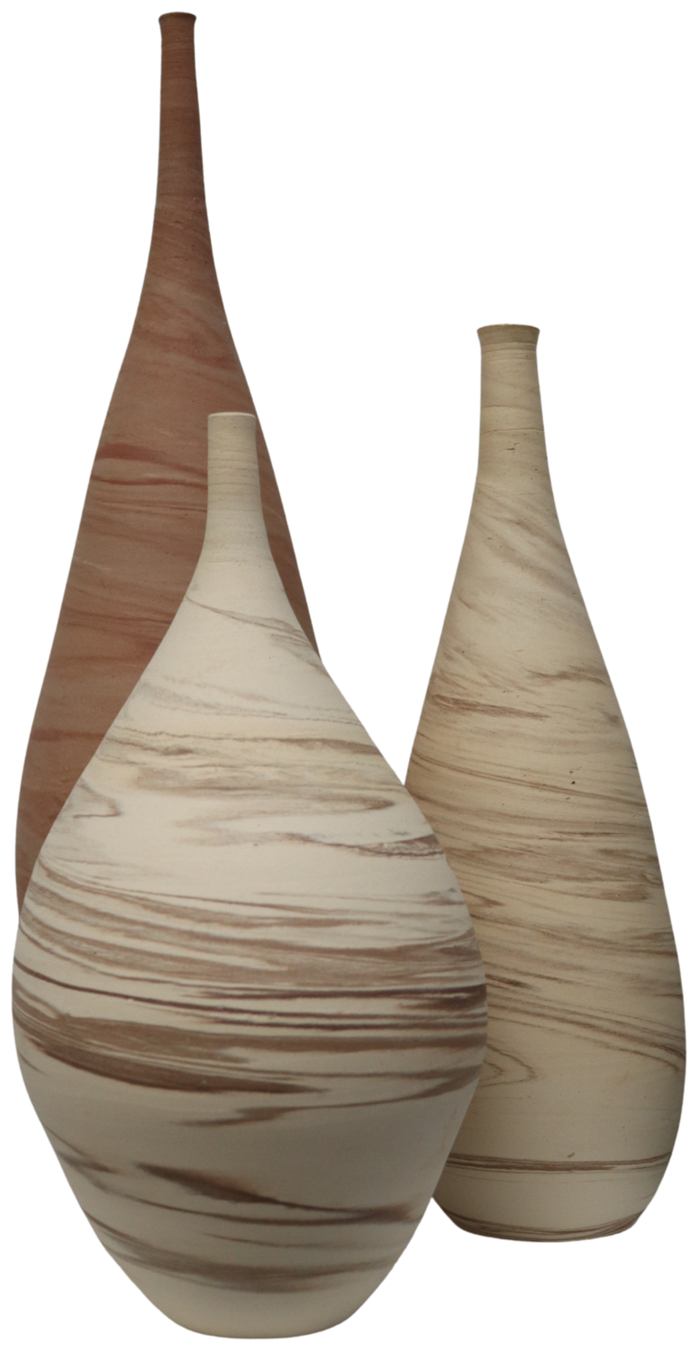 Three mixed clay vessels de Koen Lybaert (2024): Escultura Terracota ...