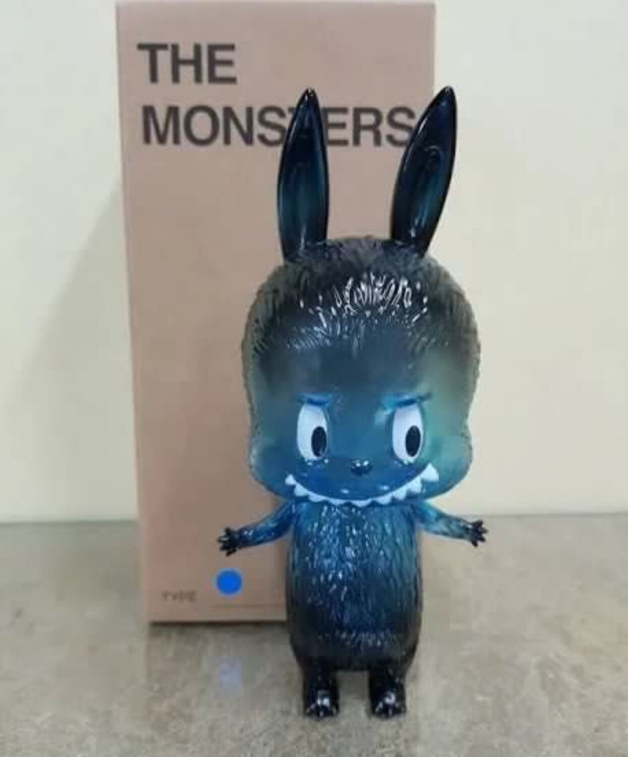 Labubu (Blue, The Monsters, Zimomo) de Kasing Lung (2020): Escultura ...