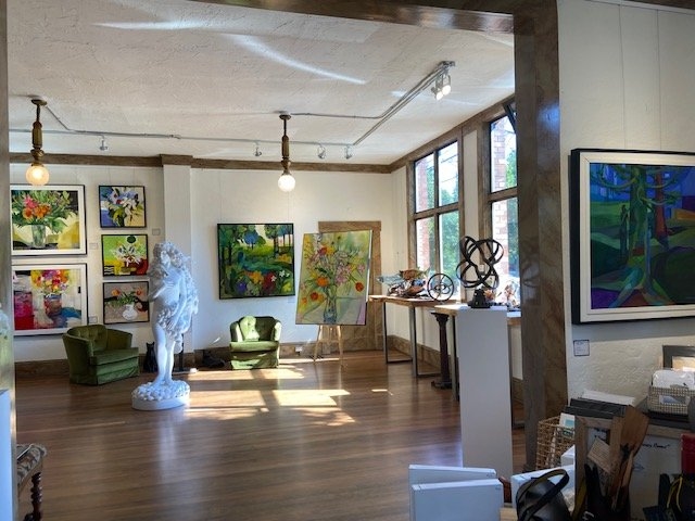 Eagle Feather Gallery - Art gallery in Victoria - SINGULART