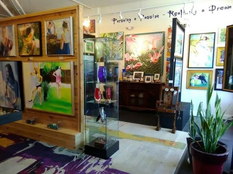 Treehouse Gallery - Art gallery in St. Petersburg - SINGULART